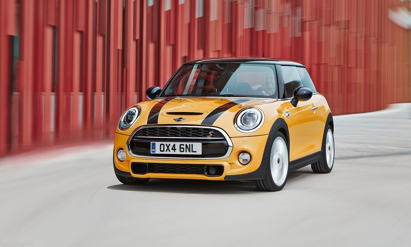 Scheda tecnica Mini 3 porte: prezzo e caratteristiche